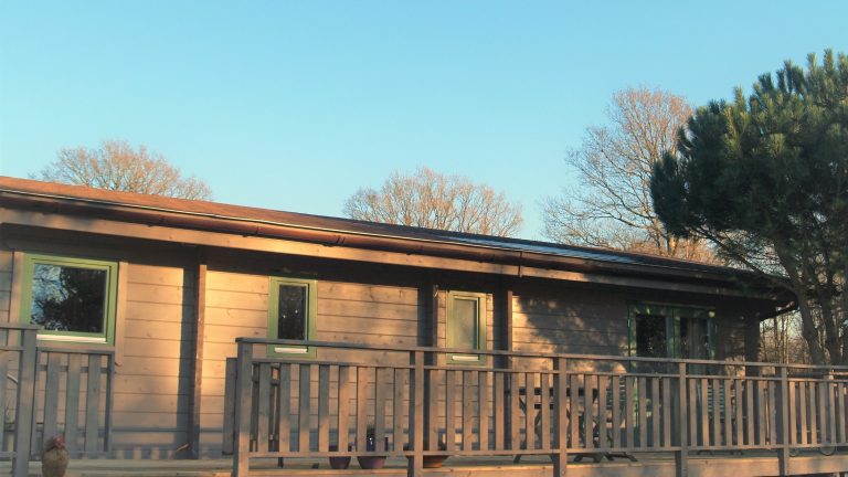 Transportable Log Buildings | Mobile Log Homes | BS3632 Spec